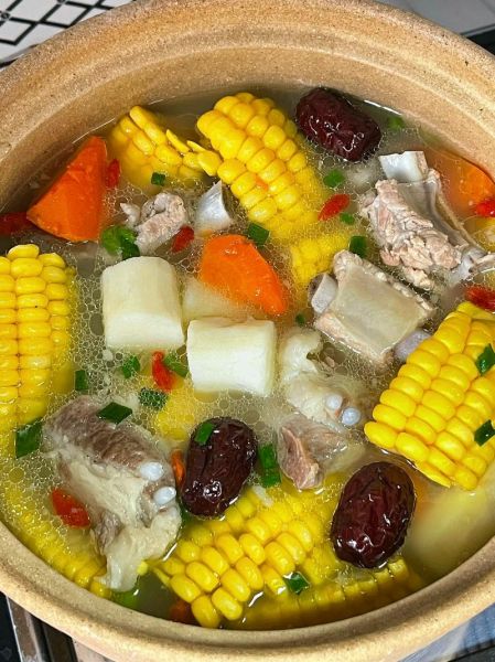 排骨加玉米和什么炖最好_排骨玉米汤最佳搭配-第2张图片-山城妙识