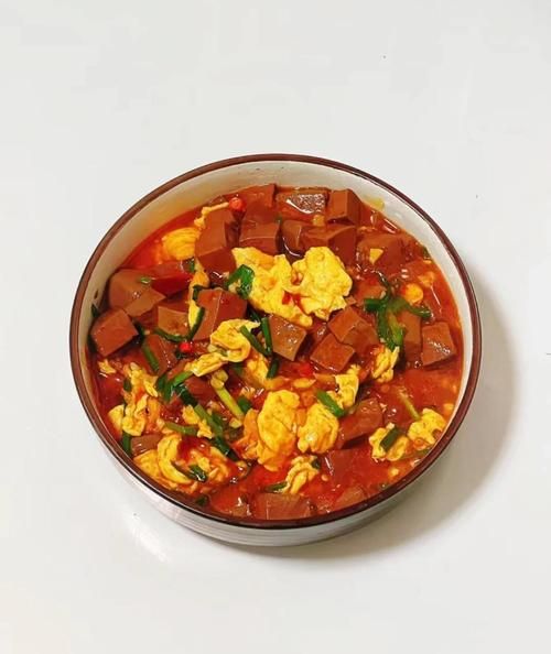 新鲜猪血怎么做好吃_猪血炒什么最香-第2张图片-山城妙识 新鲜猪血怎么做好吃_猪血炒什么最香-第2张图片-山城妙识