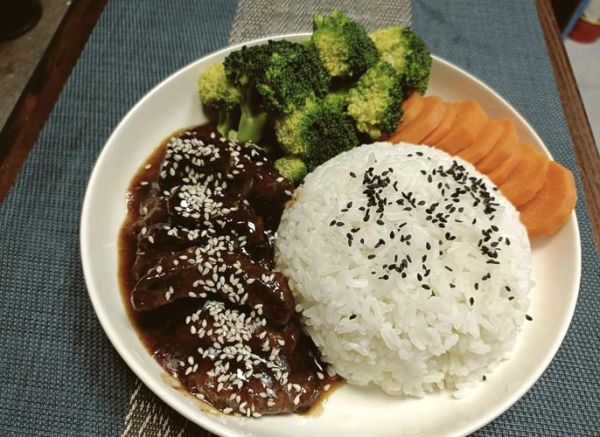 黑椒牛排饭怎么做_黑椒牛排饭酱汁配方-第2张图片-山城妙识 黑椒牛排饭怎么做_黑椒牛排饭酱汁配方-第2张图片-山城妙识