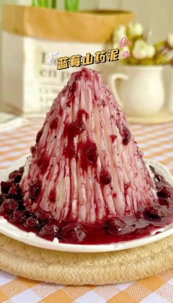 蓝莓山药泥怎么摆盘好看_蓝莓山药泥花样造型教程-第3张图片-山城妙识 蓝莓山药泥怎么摆盘好看_蓝莓山药泥花样造型教程-第3张图片-山城妙识