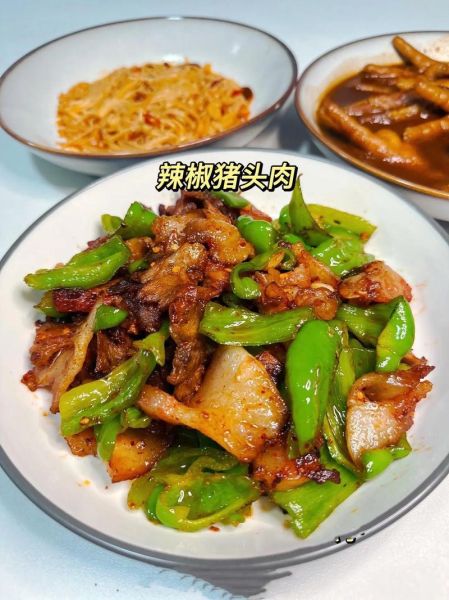 猪头肉炒辣椒怎么做_猪头肉炒辣椒家常做法-第1张图片-山城妙识 猪头肉炒辣椒怎么做_猪头肉炒辣椒家常做法-第1张图片-山城妙识