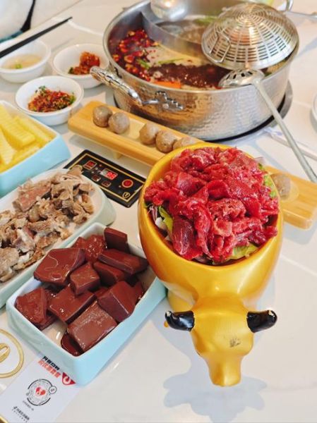 牛肉火锅配菜有哪些_牛肉火锅配菜怎么选-第2张图片-山城妙识 牛肉火锅配菜有哪些_牛肉火锅配菜怎么选-第2张图片-山城妙识