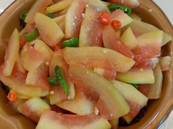 西瓜皮可以炒着吃吗_西瓜皮怎么炒好吃-第3张图片-山城妙识 西瓜皮可以炒着吃吗_西瓜皮怎么炒好吃-第3张图片-山城妙识