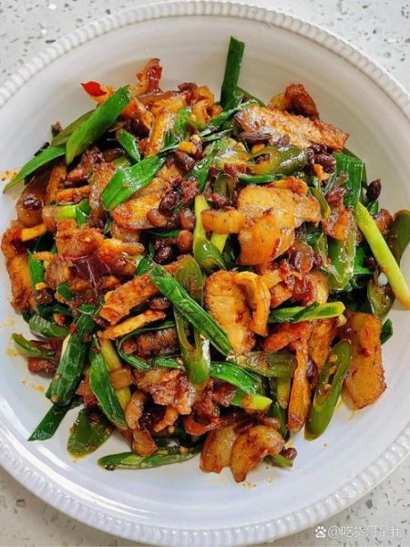 青蒜回锅肉豆豉放多少_豆豉什么时候下锅-第3张图片-山城妙识 青蒜回锅肉豆豉放多少_豆豉什么时候下锅-第3张图片-山城妙识