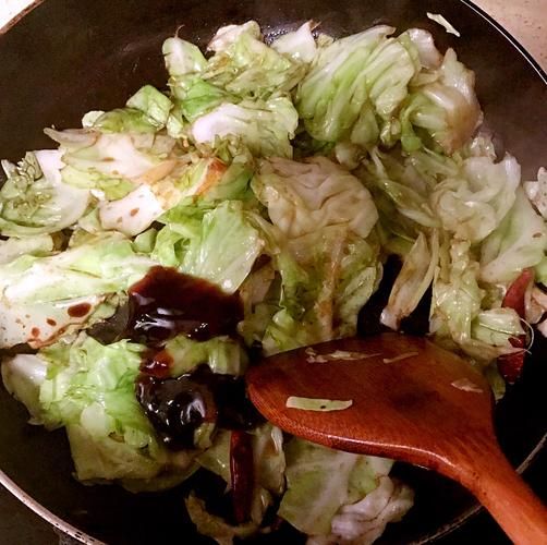洋白菜炒肉怎么做_洋白菜炒肉热量高吗-第2张图片-山城妙识 洋白菜炒肉怎么做_洋白菜炒肉热量高吗-第2张图片-山城妙识