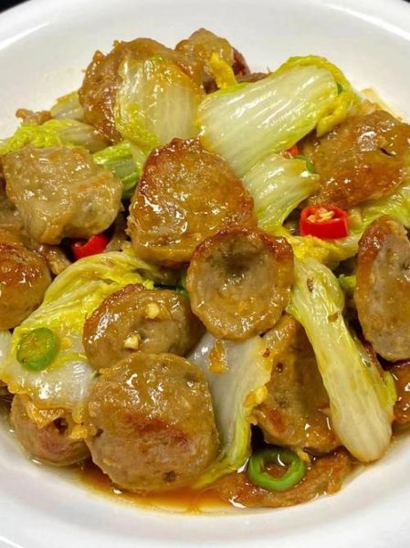 肉丸炒什么配菜好吃_肉丸炒青菜还是菌菇更香-第1张图片-山城妙识 肉丸炒什么配菜好吃_肉丸炒青菜还是菌菇更香-第1张图片-山城妙识