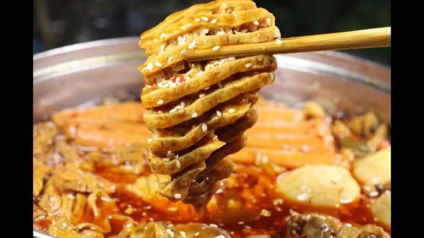 卤豆腐串怎么做_卤豆腐串热量高吗-第3张图片-山城妙识 卤豆腐串怎么做_卤豆腐串热量高吗-第3张图片-山城妙识