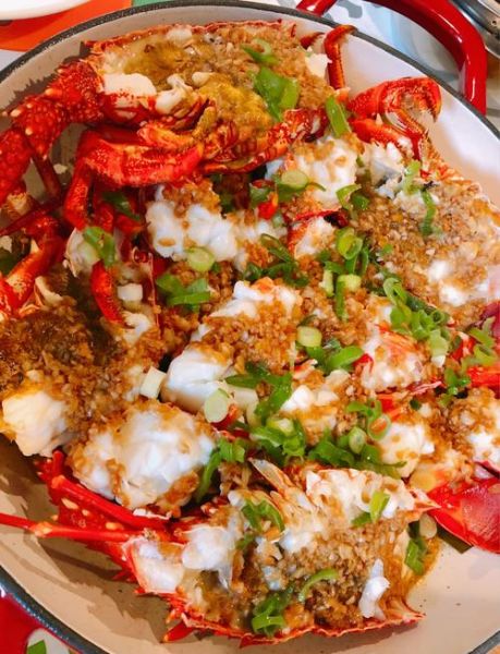 蒜蓉蒸龙虾怎么做_蒜蓉蒸龙虾蒸多久-第1张图片-山城妙识 蒜蓉蒸龙虾怎么做_蒜蓉蒸龙虾蒸多久-第1张图片-山城妙识