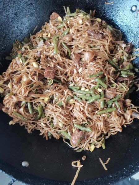 河南焖面怎么做_正宗河南焖面用什么面条-第1张图片-山城妙识 河南焖面怎么做_正宗河南焖面用什么面条-第1张图片-山城妙识