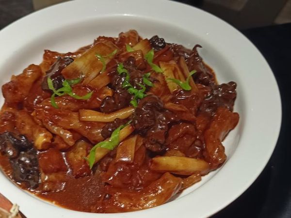 葱烧蹄筋怎么做_葱烧蹄筋最正宗的做法-第2张图片-山城妙识 葱烧蹄筋怎么做_葱烧蹄筋最正宗的做法-第2张图片-山城妙识