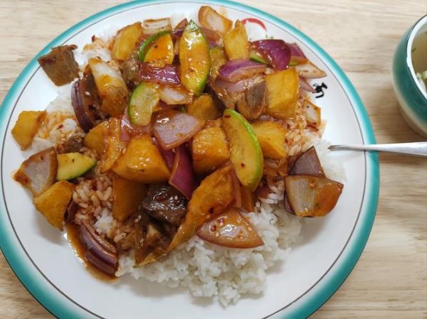 土豆回锅肉盖饭怎么做_土豆回锅肉盖饭热量高吗-第3张图片-山城妙识 土豆回锅肉盖饭怎么做_土豆回锅肉盖饭热量高吗-第3张图片-山城妙识