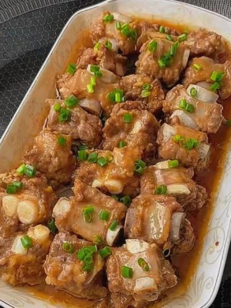 蒸蒜香排骨怎么做_蒸蒜香排骨需要焯水吗-第2张图片-山城妙识 蒸蒜香排骨怎么做_蒸蒜香排骨需要焯水吗-第2张图片-山城妙识