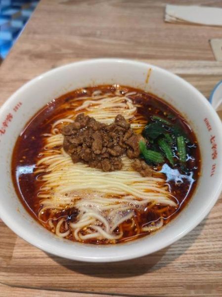 担担面发黄怎么和面_发黄原因与正确配方-第1张图片-山城妙识