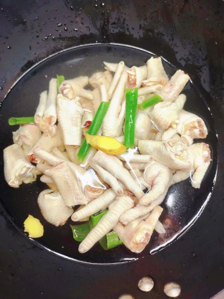 剁椒凤爪怎么做_家常剁椒凤爪的做法窍门-第1张图片-山城妙识 剁椒凤爪怎么做_家常剁椒凤爪的做法窍门-第1张图片-山城妙识