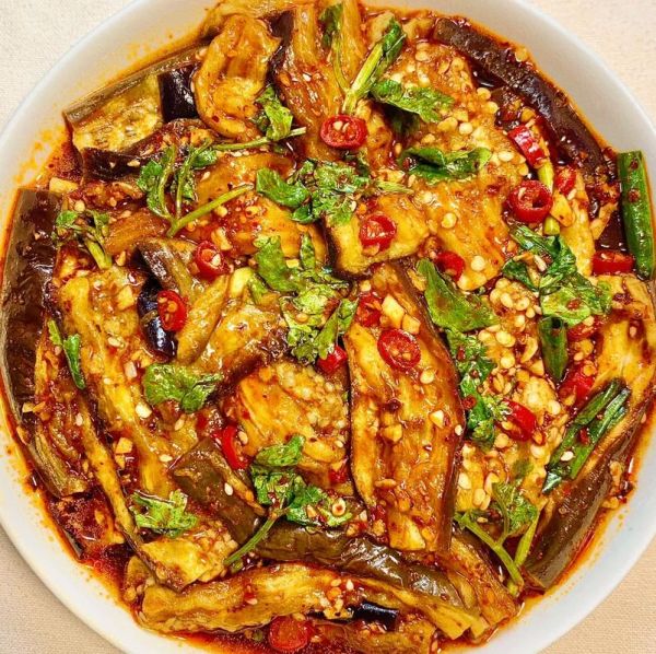 炒茄子怎么做好吃又简单_茄子不吸油的做法-第1张图片-山城妙识 炒茄子怎么做好吃又简单_茄子不吸油的做法-第1张图片-山城妙识