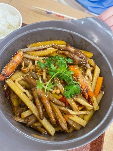 三汁焖锅快餐加盟多少钱_三汁焖锅快餐加盟条件-第2张图片-山城妙识