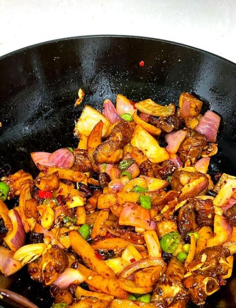 排骨干锅怎么做_家常排骨干锅简单做法-第1张图片-山城妙识