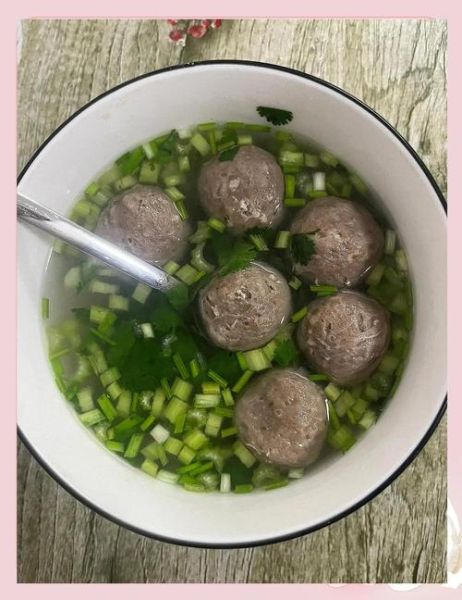 速冻牛肉丸子汤怎么煮_速冻牛肉丸子汤的做法-第2张图片-山城妙识 速冻牛肉丸子汤怎么煮_速冻牛肉丸子汤的做法-第2张图片-山城妙识