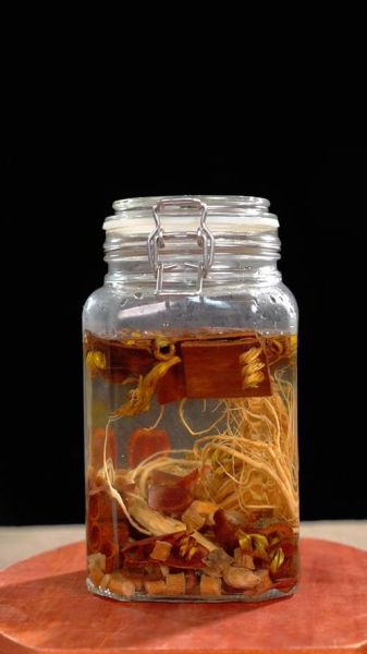 人参泡酒的禁忌有哪些_人参泡酒不能和什么一起喝-第3张图片-山城妙识 人参泡酒的禁忌有哪些_人参泡酒不能和什么一起喝-第3张图片-山城妙识