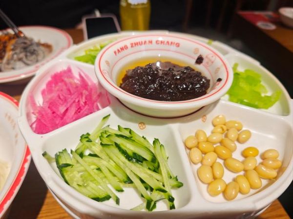 老北京炸酱面八种小菜有哪些_怎么搭配才地道-第3张图片-山城妙识 老北京炸酱面八种小菜有哪些_怎么搭配才地道-第3张图片-山城妙识