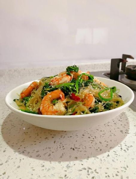 菠菜拌粉丝怎么做_菠菜拌粉丝需要焯水吗-第3张图片-山城妙识 菠菜拌粉丝怎么做_菠菜拌粉丝需要焯水吗-第3张图片-山城妙识