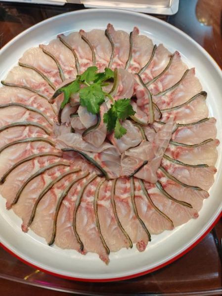 鲟鱼多少钱一斤_鲟鱼怎么做好吃-第3张图片-山城妙识 鲟鱼多少钱一斤_鲟鱼怎么做好吃-第3张图片-山城妙识