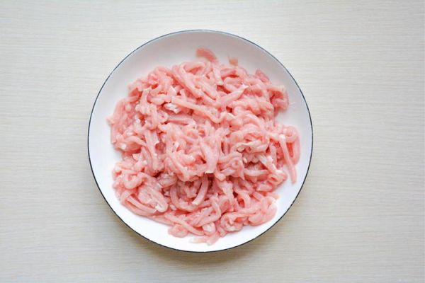 肉丝怎么切_肉丝切多长最好-第1张图片-山城妙识 肉丝怎么切_肉丝切多长最好-第1张图片-山城妙识