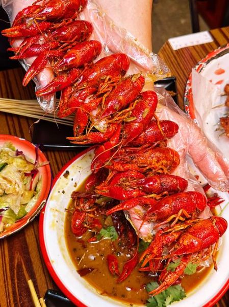 啤酒小龙虾怎么搭配_啤酒小龙虾热量高吗-第2张图片-山城妙识 啤酒小龙虾怎么搭配_啤酒小龙虾热量高吗-第2张图片-山城妙识