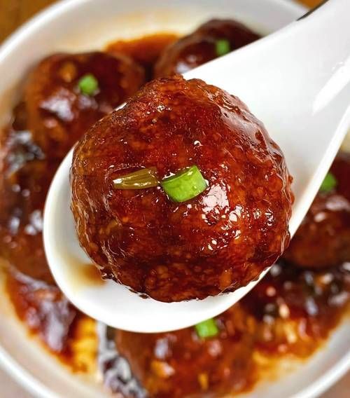 红烧狮子头怎么做_红烧狮子头有哪些经典做法-第2张图片-山城妙识 红烧狮子头怎么做_红烧狮子头有哪些经典做法-第2张图片-山城妙识