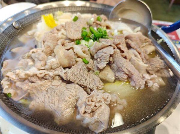 清汤牛肉火锅怎么做_清汤牛肉火锅的汤怎么熬-第1张图片-山城妙识 清汤牛肉火锅怎么做_清汤牛肉火锅的汤怎么熬-第1张图片-山城妙识