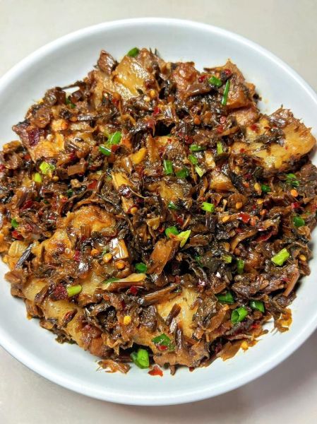 梅干菜怎么炒好吃又简单_梅干菜炒什么最下饭-第1张图片-山城妙识 梅干菜怎么炒好吃又简单_梅干菜炒什么最下饭-第1张图片-山城妙识