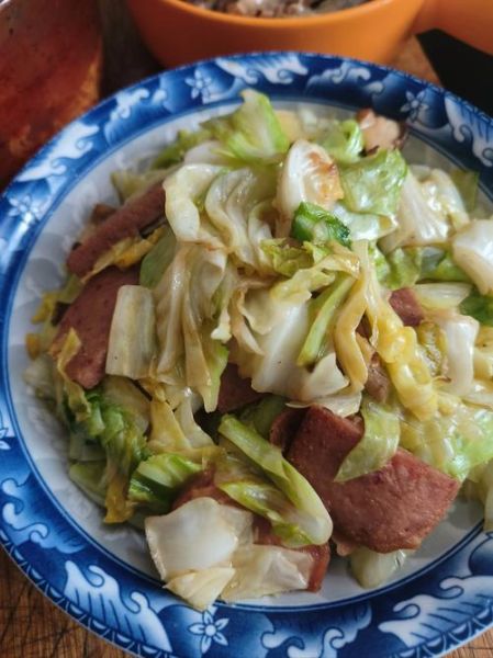 香菇炒包菜怎么做_香菇炒包菜的家常做法-第1张图片-山城妙识 香菇炒包菜怎么做_香菇炒包菜的家常做法-第1张图片-山城妙识