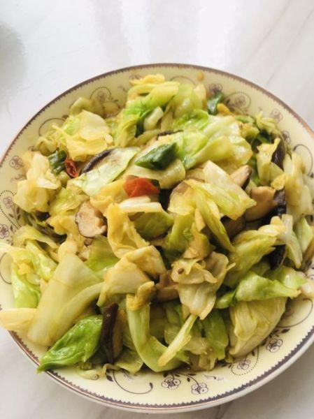 香菇炒包菜怎么做_香菇炒包菜的家常做法-第2张图片-山城妙识 香菇炒包菜怎么做_香菇炒包菜的家常做法-第2张图片-山城妙识