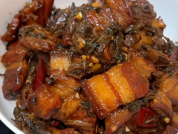 梅干菜烧肉怎么做才好吃_梅干菜烧肉正宗做法-第3张图片-山城妙识 梅干菜烧肉怎么做才好吃_梅干菜烧肉正宗做法-第3张图片-山城妙识