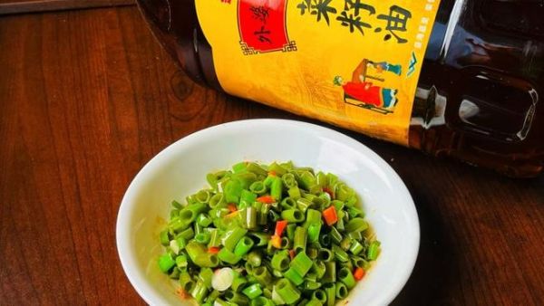 空心菜杆怎么炒才脆_空心菜杆炒几分钟才熟-第1张图片-山城妙识