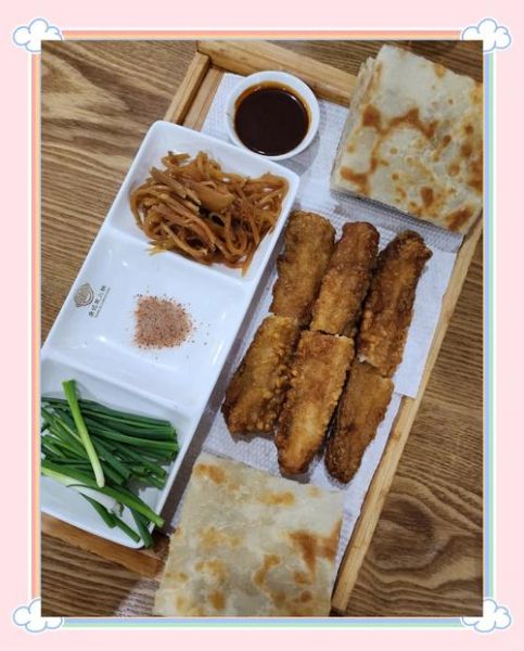 烙饼卷带鱼怎么吃_带鱼烙饼卷吃法大全-第2张图片-山城妙识