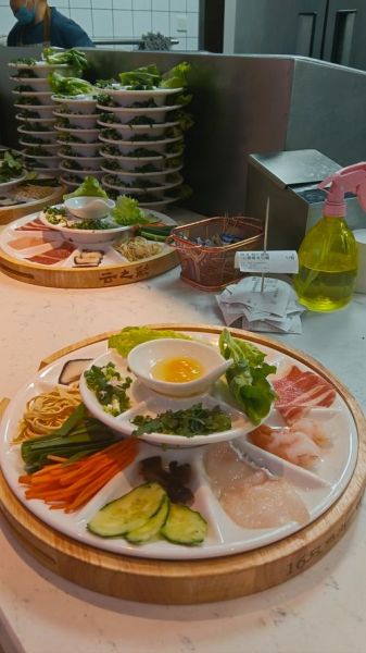 云南过桥米线的由来_为什么叫过桥-第1张图片-山城妙识 云南过桥米线的由来_为什么叫过桥-第1张图片-山城妙识