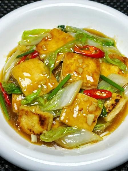 白菜炒豆腐怎么炒好吃_白菜炒豆腐的家常做法-第2张图片-山城妙识