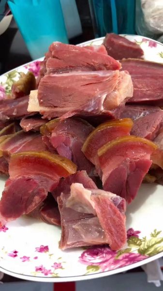 宣威火腿多少钱一斤_宣威火腿怎么保存-第2张图片-山城妙识 宣威火腿多少钱一斤_宣威火腿怎么保存-第2张图片-山城妙识