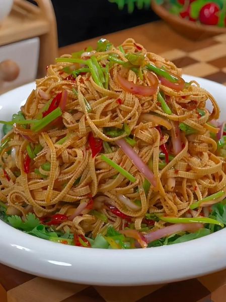 凉拌豆腐丝热量是多少_减肥能吃吗-第2张图片-山城妙识 凉拌豆腐丝热量是多少_减肥能吃吗-第2张图片-山城妙识