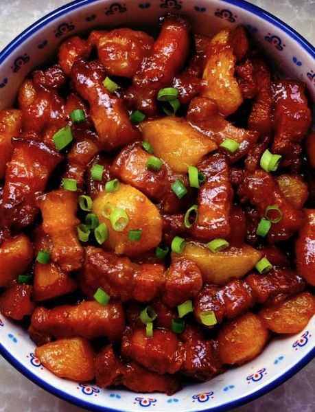 五花肉烧土豆怎么做_五花肉烧土豆需要焯水吗-第2张图片-山城妙识 五花肉烧土豆怎么做_五花肉烧土豆需要焯水吗-第2张图片-山城妙识