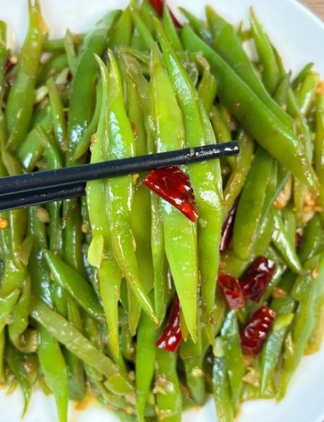 扁青豆角怎么炒好吃_扁青豆角焯水几分钟-第1张图片-山城妙识 扁青豆角怎么炒好吃_扁青豆角焯水几分钟-第1张图片-山城妙识