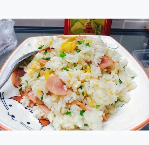 火腿蛋炒饭怎么炒_火腿蛋炒饭用什么火腿-第3张图片-山城妙识 火腿蛋炒饭怎么炒_火腿蛋炒饭用什么火腿-第3张图片-山城妙识
