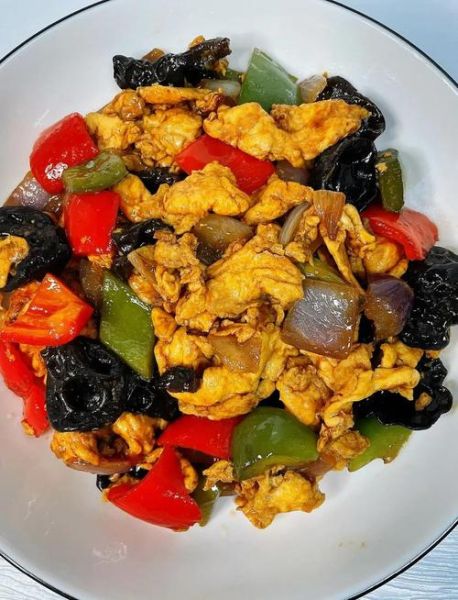 洋葱炒鸡蛋木耳怎么做_木耳炒鸡蛋要不要焯水-第3张图片-山城妙识 洋葱炒鸡蛋木耳怎么做_木耳炒鸡蛋要不要焯水-第3张图片-山城妙识