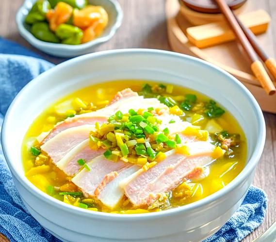 东北酸菜汆白肉怎么做_正宗酸菜汆白肉家常做法-第1张图片-山城妙识