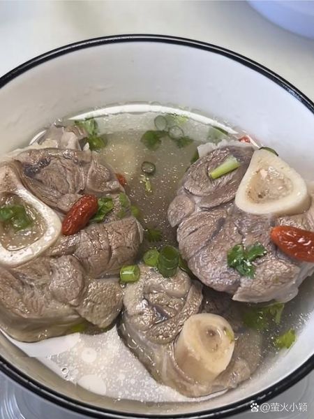 羊腿骨怎么炖好吃_羊腿骨的家常做法大全-第3张图片-山城妙识