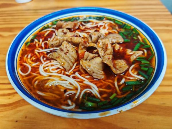 肥肠面的肥肠怎么做_肥肠去腥技巧-第3张图片-山城妙识 肥肠面的肥肠怎么做_肥肠去腥技巧-第3张图片-山城妙识