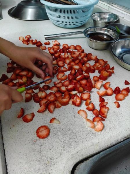 卡玛草莓酱怎么自制_自制草莓酱需要哪些材料-第3张图片-山城妙识 卡玛草莓酱怎么自制_自制草莓酱需要哪些材料-第3张图片-山城妙识