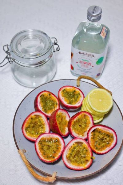 水果泡酒用什么好_水果泡酒40种大全-第2张图片-山城妙识 水果泡酒用什么好_水果泡酒40种大全-第2张图片-山城妙识