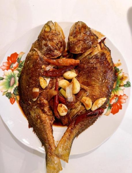 大黄鱼怎么做好吃_家常大黄鱼的做法大全-第3张图片-山城妙识